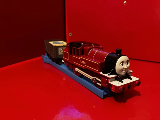 ARTHUR & FISH CARGO TRUCK Tomy Trackmaster Battery Train Thomas ...