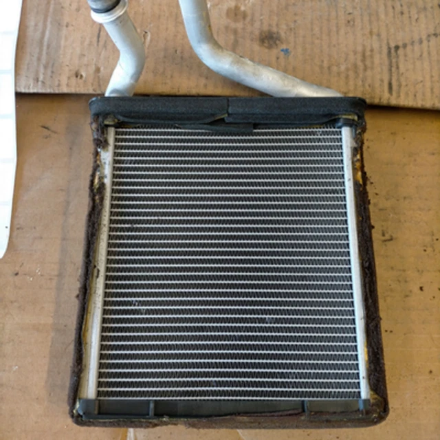 RADIATEUR DE CHAUFFAGE pour VOLKSWAGEN GOLF (1K) 2.0 16V FSI Ber ...