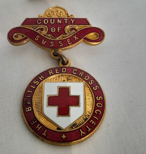 VINTAGE BRITISH RED Cross Society County of Sussex Medal, no. 38444 £12 ...