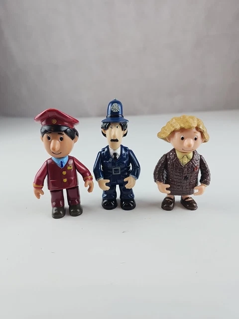 CBEEBIES POSTMAN PAT, 4" Figures Toy Bundle £18.00 - PicClick UK