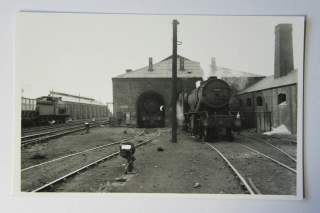 RWY1930 - 1965 Locomotive 90016 WEST HARTLEPOOL Railway Yard Shed ...