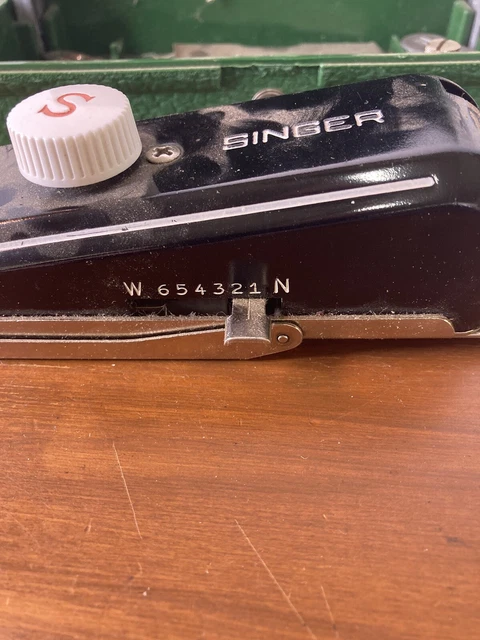 SINGER SEWING MACHINE Button Hole Attachment VINTAGE Hand Held with ...