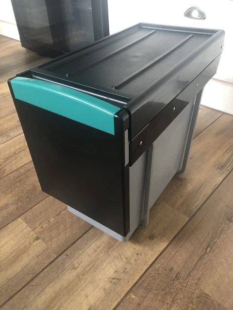 HOWDENS JOINERY KITCHEN Pull Out Waste Bin £30.00 - PicClick UK
