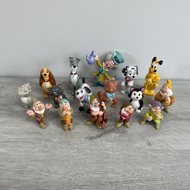 DISNEY SMALL PLASTIC Figures Cats Dogs Dwarfs Toys Bundle £19.99 ...