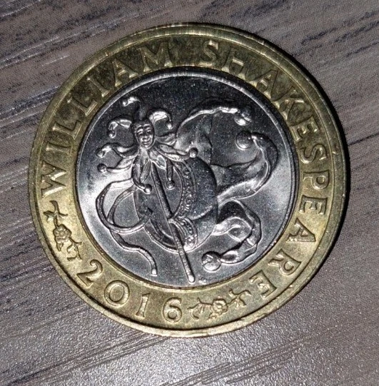 2016 WILLIAM SHAKESPEARE 2 pound coin jester OFF-CENTRE + upside down ...