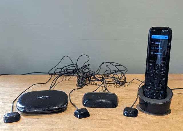LOGITECH HARMONY ELITE - Remote Control and Hub With Blaster And Mini ...