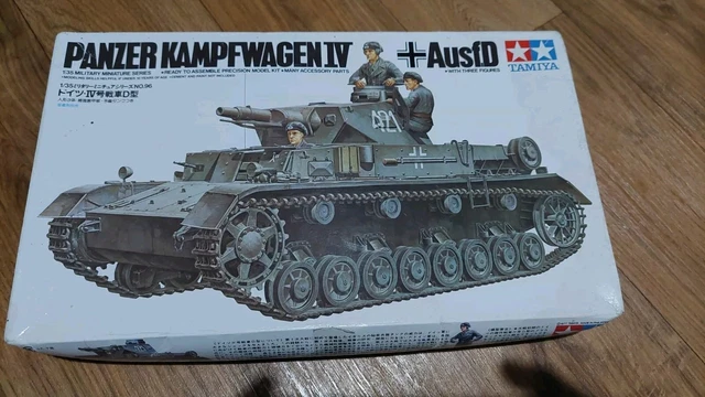 TAMIYA 1/35 SCALE German Panzer Kampfwagen AusfD Model Tank Kit £16.00 ...