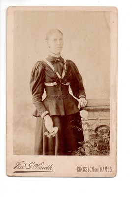 VICTORIAN CABINET PHOTO Of A Lady By Fred G.smith Kingston-On-Thames ...