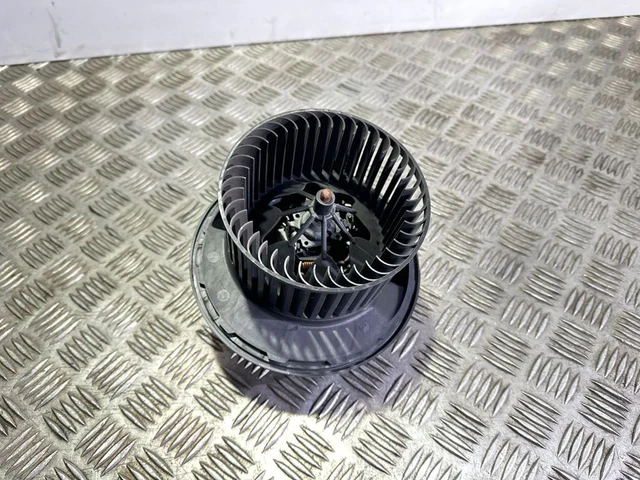 MERCEDES-BENZ A W169 2007 Heater blower fan motor A1698200642 Diesel ...