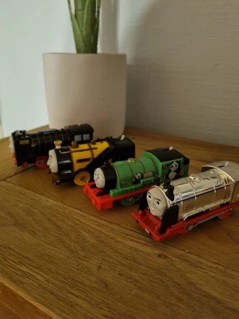 4 TRACKMASTER TRAINS RARE THOMAS THE TANK ENGINE BUNDLE Working EUR 23 ...