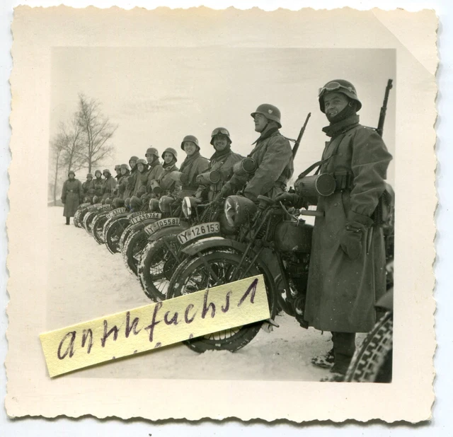 FOTO : Kradmelder-Staffel mit Krad-Motorrädern im Winter im 2.WK EUR 10 ...