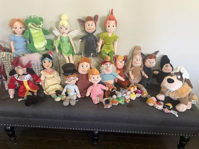 LOT OF DISNEY Peter Pan Plush X16 And Tsum Tsum Plush X16 EUC £846.39 ...