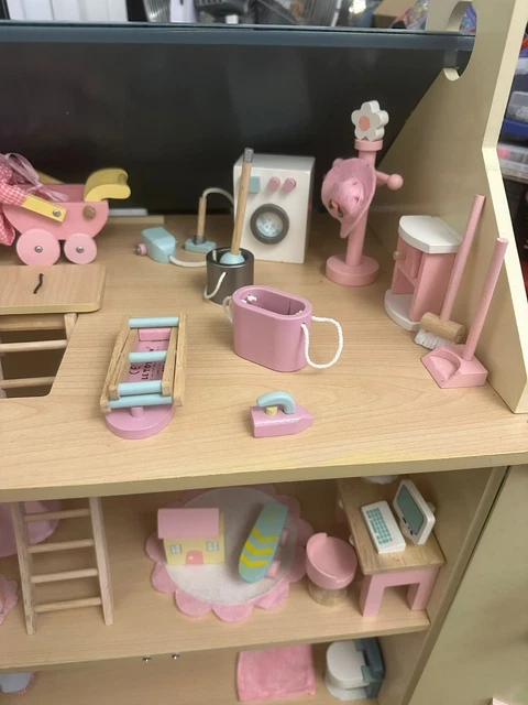 LE TOY VAN Cherry Tree Hall Wooden Dolls House with Furniture and ...