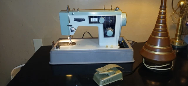 VINTAGE PORTABLE DRESSMAKER Model 290F Sewing Machine $111.75 - PicClick