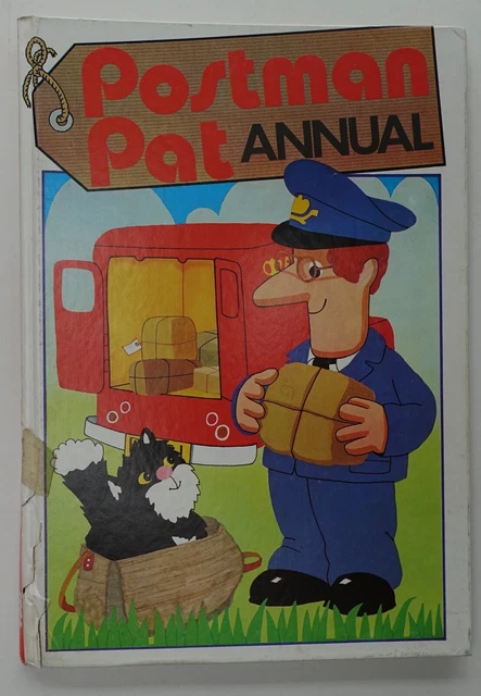 VINTAGE POSTMAN PAT Annual 1984 + Hot Dog! & Garfield comic + Egg to ...