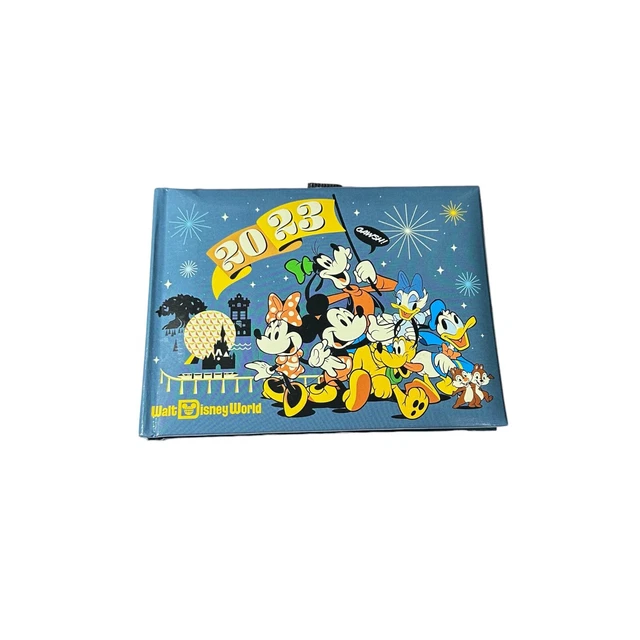DISNEY PARKS WALT Disney World 2023 Autographs & Photos Book £23.76 ...