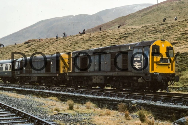 UK DIESEL TRAIN Railway Photograph Of Class 20 20142 Loco. (Rm20-251) £ ...