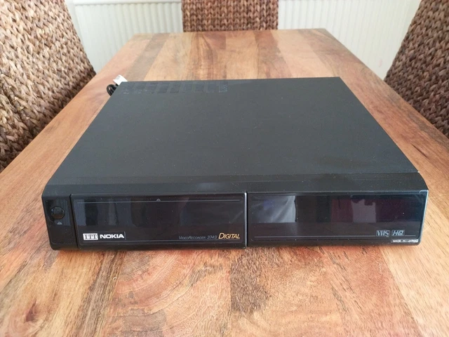 ITT NOKIA VR 3749 Digital VHS Video-Recorder , Not Working , Chewing ...