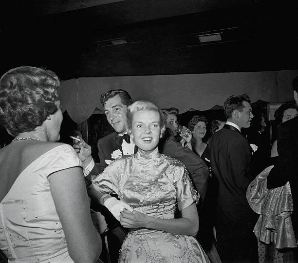 DEAN MARTIN AND Wife - 1953 Old Photo $9.00 - PicClick AU