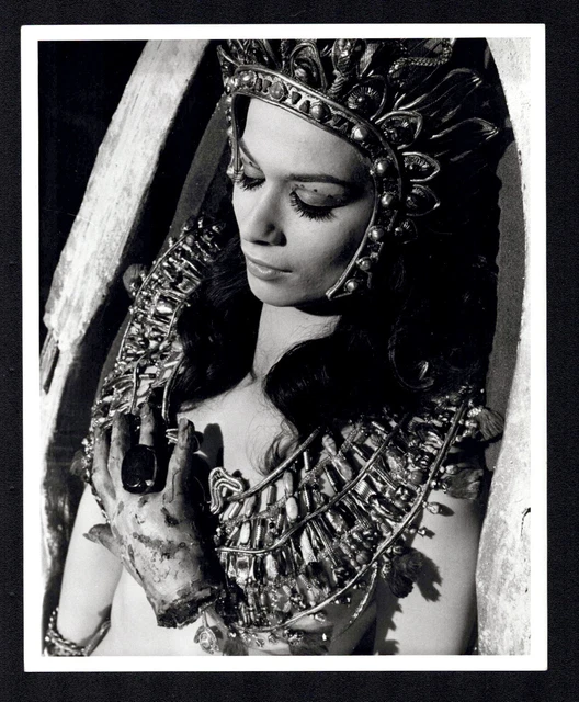 BLOOD FROM THE Mummy`s Tomb Pressefoto UK-STILL 20,5x25,5cm Photo ...