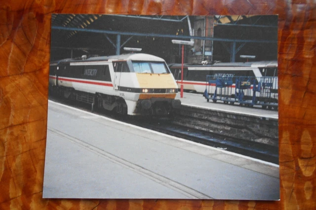 CLASS 91 NO 91025 Electric Locomotive Kings Cross Photograph £0.99 ...