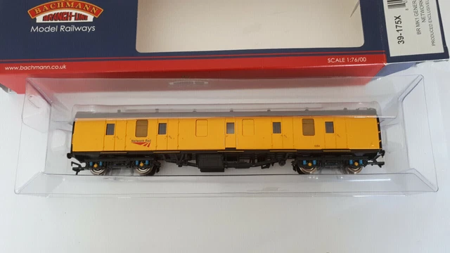 BACHMANN 39-175X BR Mk1 Generator Van Coach Network Rail Model Rail ...
