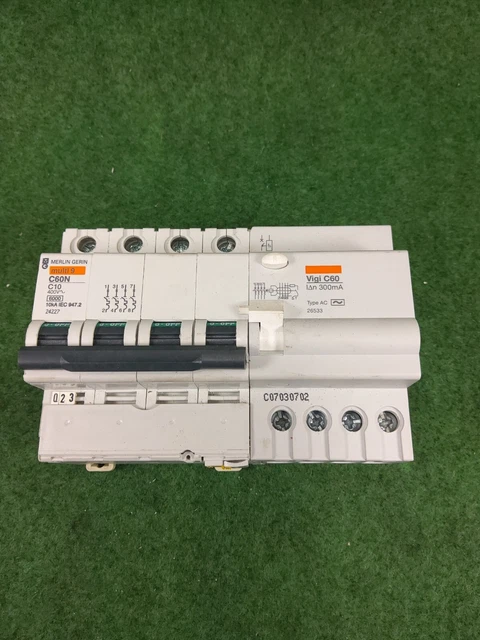 DISJONCTEUR DIFFERENTIEL TETRAPOLAIRE Tri +N C60 10A 300 mA Merlin ...