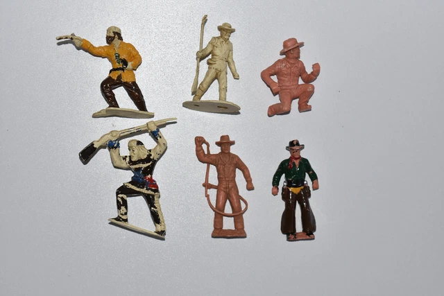 VINTAGE MARX COWBOYS and Pioneers plastic toy soldiers 1:32 £17.99 ...