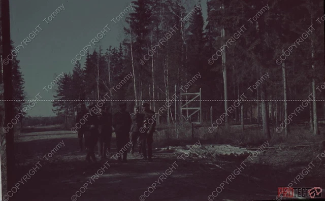 ++ ORIGINAL FARBDIA Agfacolor Front Soldaten Ostfront Bunker bau ...