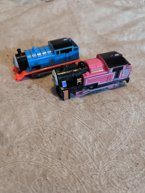 TRACKMASTER REVOLUTION THOMAS The Tank Engine Battery Train Hyperglow ...