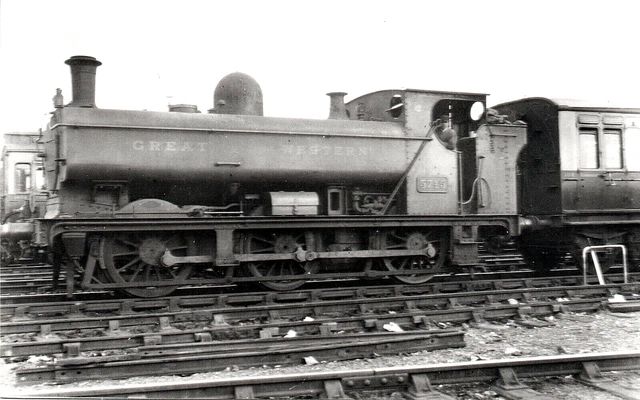 GWR 57XX CLASS 0-6-0T No 5745 at UNKNOWN LOCATION R/PHOTO by LENS of ...