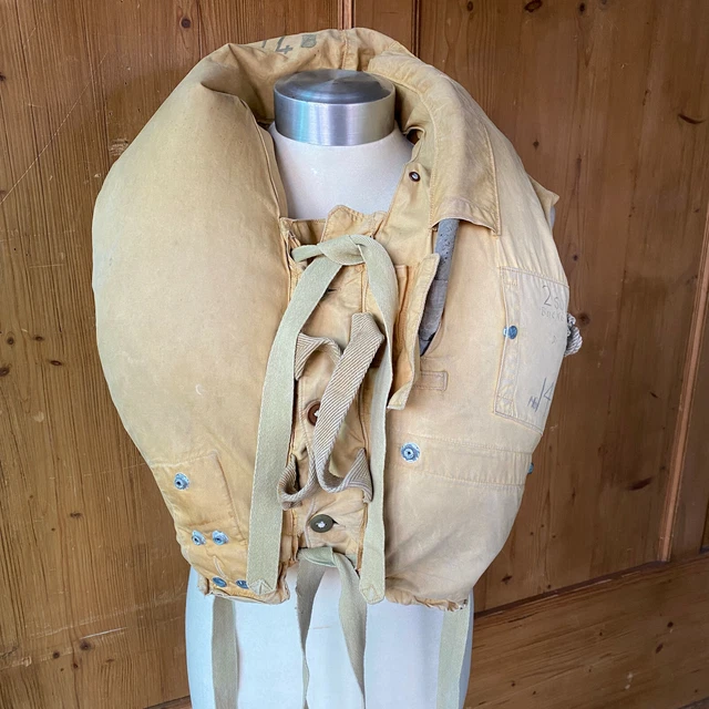 WW2 LIFE JACKET 1940s RAF Mae West vest vintage EUR 596,96 - PicClick FR