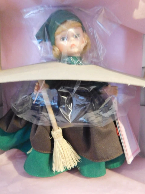 MADAME ALEXANDER 498 Poor Cinderella 8" Doll 1990 Orig Box, Broom ...