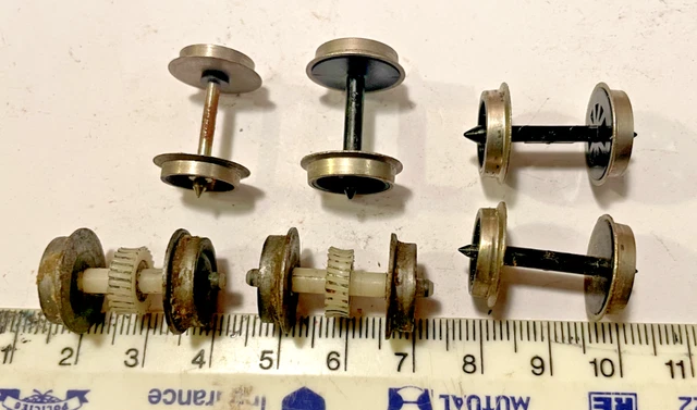6 PAIRS OF Model Railway Wheels On Axles 2 With Gears (405A) £5.00 ...