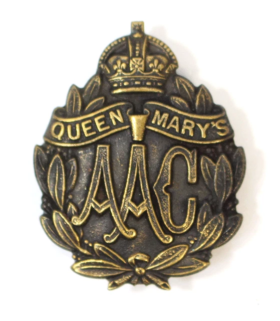 CAP BADGE : Queen Mary's Army Auxiliary Corps - BRITISH ARMY(matériel ...