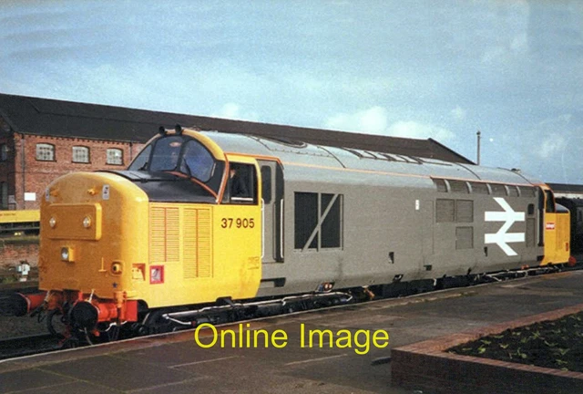 RAILWAY PHOTO 6X4 Class 37 37905 ex works at Chester c1986 £2.00 ...
