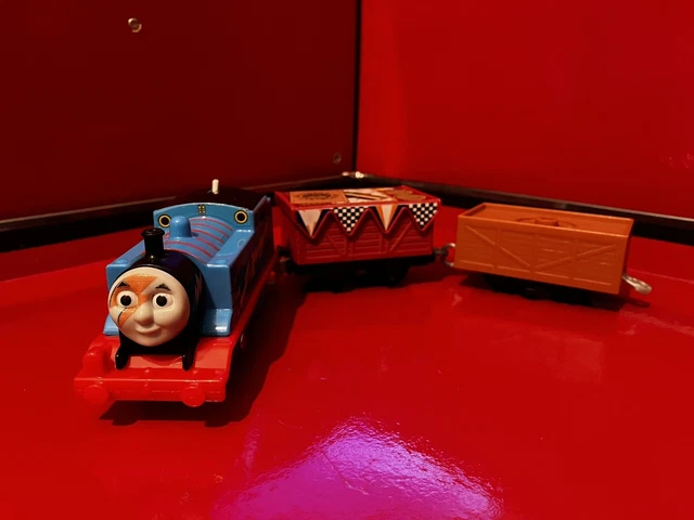 TROPHY THOMAS TRACKMASTER Revolution Thomas & Friends Motorized Battery ...