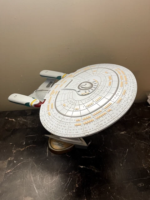 LARGE STAR TREK USS Enterprise NCC-1701-D Model Completed £51.05 ...