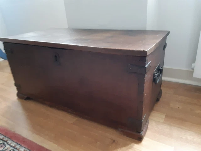 ANCIEN COFFRE EN bois massif Largeur 81 cm Profondeur 40 cm Hauteur 37 cm EUR 95,00 - PicClick FR