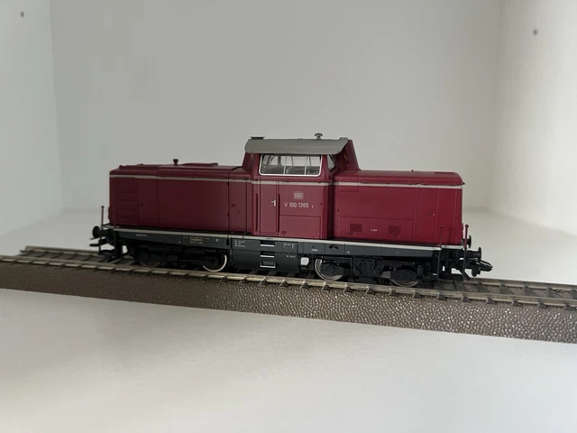 TRIX 22823 H0 Diesellok BR 211 Deutsche Bundesbahn MFX/DCC Sound EUR ...