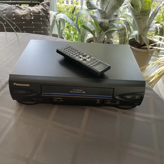 PANASONIC PV-V4022 VCR Blueline 4 Head Omnivision VHS Recorder w ...