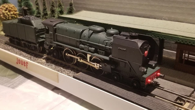 JOUEF LOCOMOTIVE VAPEUR 231C vintage, TBE, moteur dans le tender, boite ...