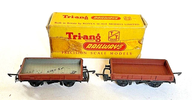 TWO BOXED TRIANG Tt Gauge T172 Low Sided Wagons In A Wrong Box £4.20 ...