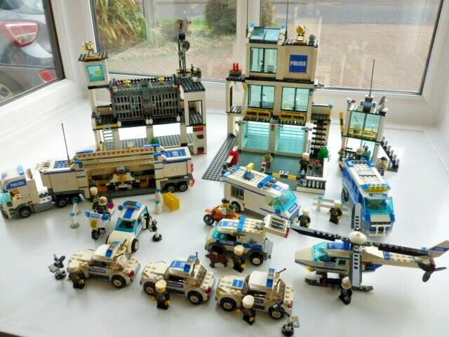 LEGO CITY POLICE Police Command Center Mega Set 7743 + 7741+7286+7236 ...