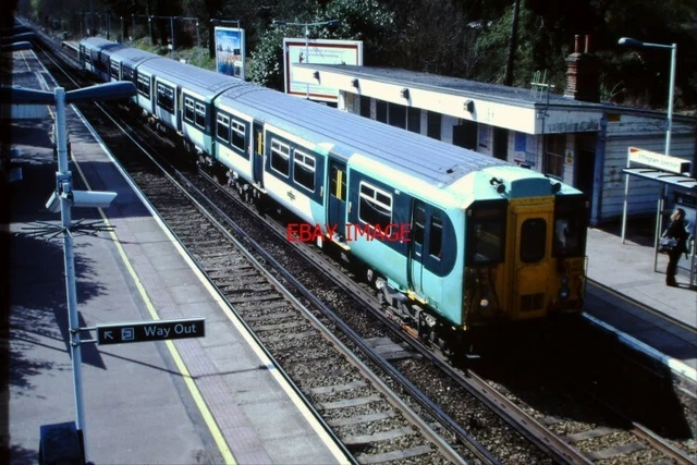 PHOTO CLASS 455 4-Car Emu No 55 845 - Unusually - At Effingham Jct On A ...