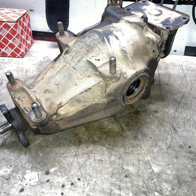 MERCEDES W123 C123 R107 W116 Rear Differential 3.07 Ratio 1233510101 ...