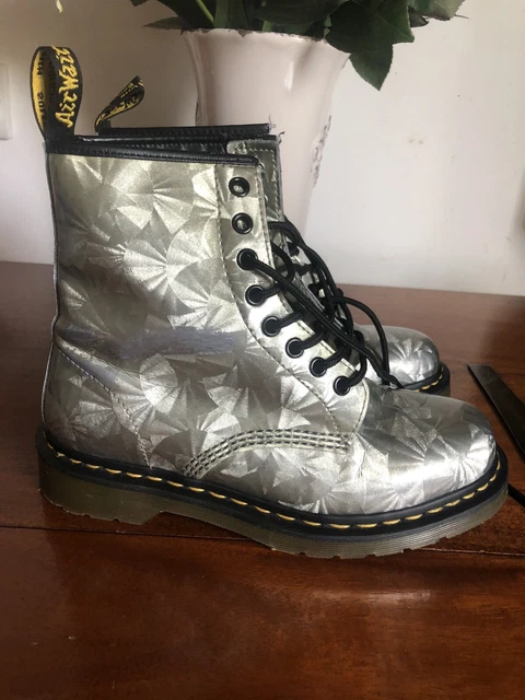 DOC MARTENS LIMITED Edition Silver Holographic Boots 1460 8 Loch Uk5/38 ...