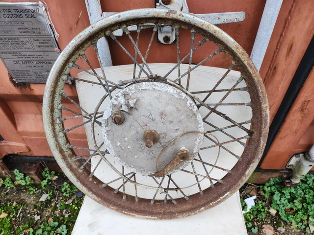 BSA A7 A10 B31 B33 Shooting Star Super Rocket Cast Iron Front Wheel £75 ...