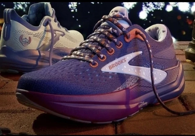 2026 RUNDISNEY WDW Marathon Brooks Ghost Max 3 WDW Castle Women ...