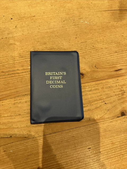 BRITAINS FIRST DECIMAL Coin Set-Uncirculated-Complete in Wallet-1968 ...
